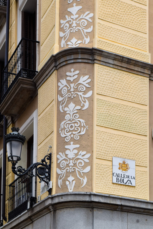 Madrid Architecture: Colors and Noteworthy Buildings