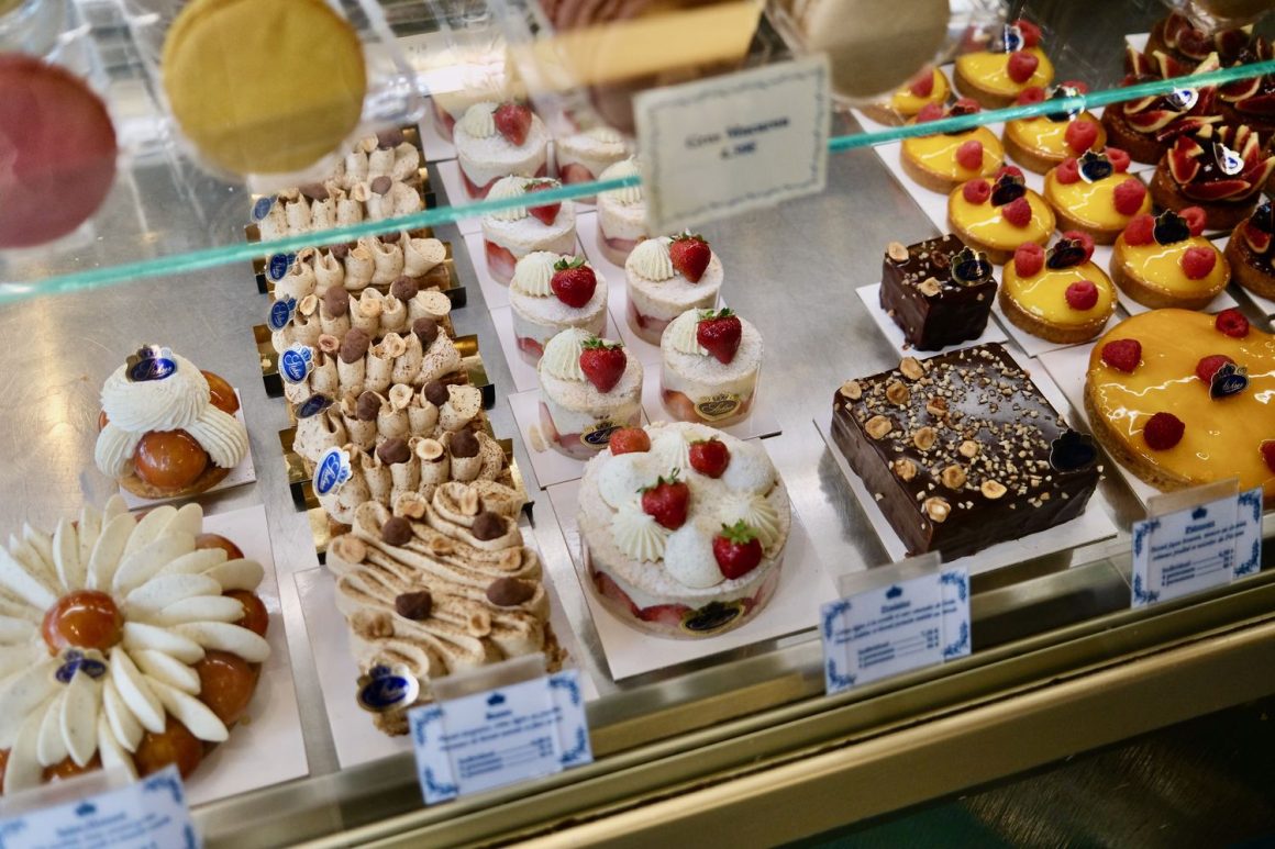Stohrer: the oldest patisserie in Paris