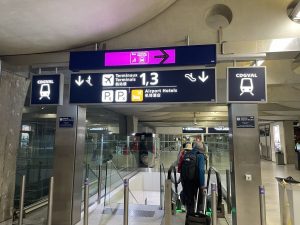 How to Find and Take the CDGVal Airport Shuttle in Paris